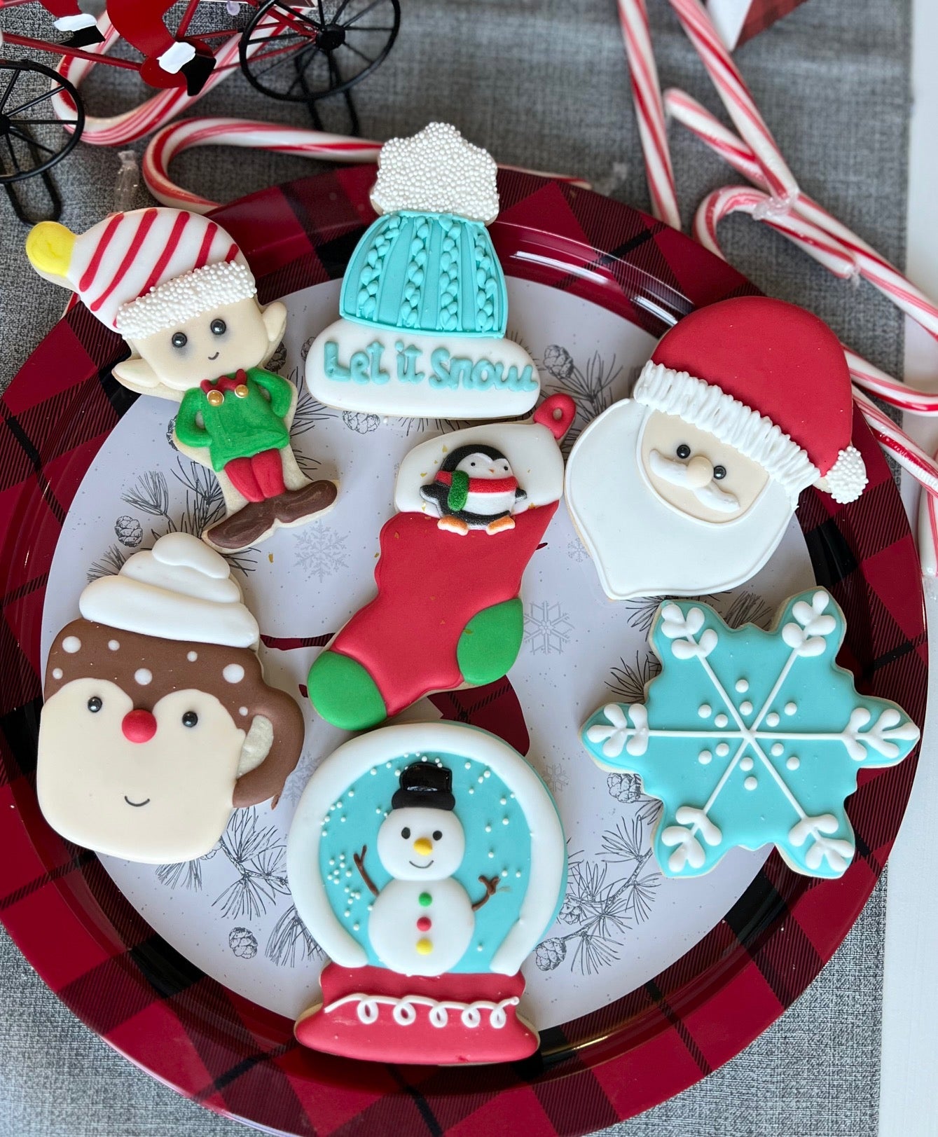 Danette Boldt's group private sugar cookie decorating class Nov 30th 2 ...